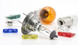 Types of Headlights: Housing and Bulb Technology Explained - The ...